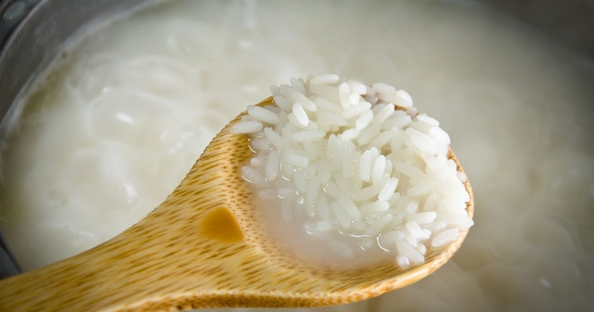 Jak uvařit rýži – v hrnci, mikrovlnce, troubě i rýžovaru